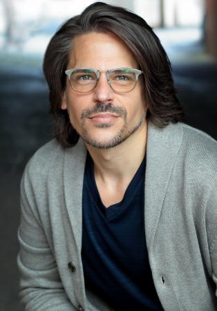 Men Thumbnails: TREADSHOTS - NC HEADSHOTS